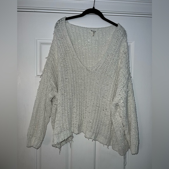 Miracle | Sweaters | Distressed White Knit Oversized Sweater Size X ...